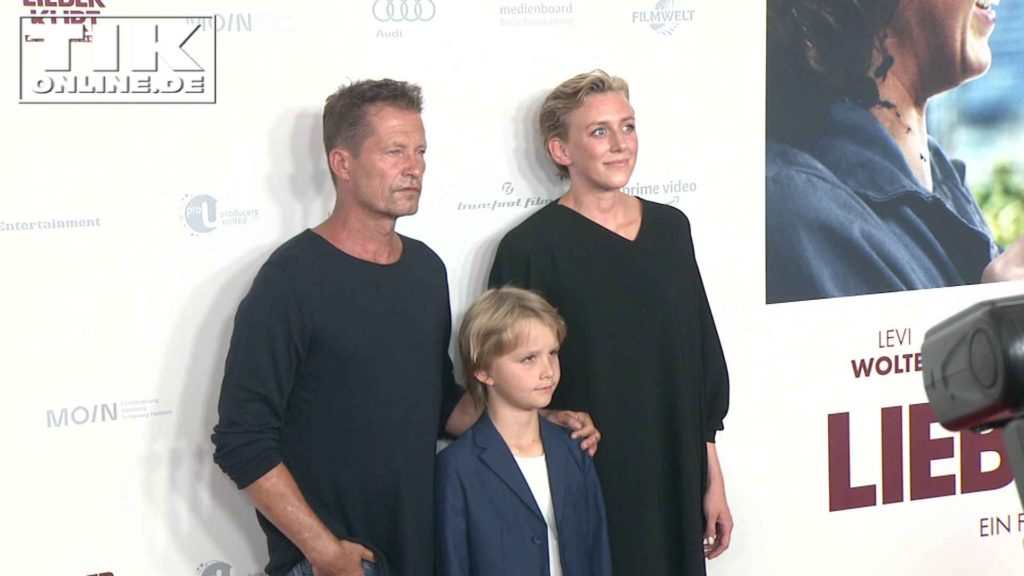 „Lieber Kurt“-Weltpremiere – Til Schweiger ist glücklicher Opa, Luna ...