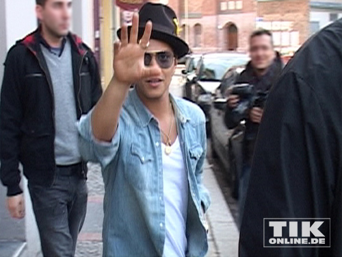 Bruno Mars: Auf Shopping-Tour in Berlin! | TIKonline.de