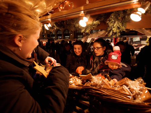 Christkindlimarkt Zürich: Überdachtes Weihnachten | TIKonline.de